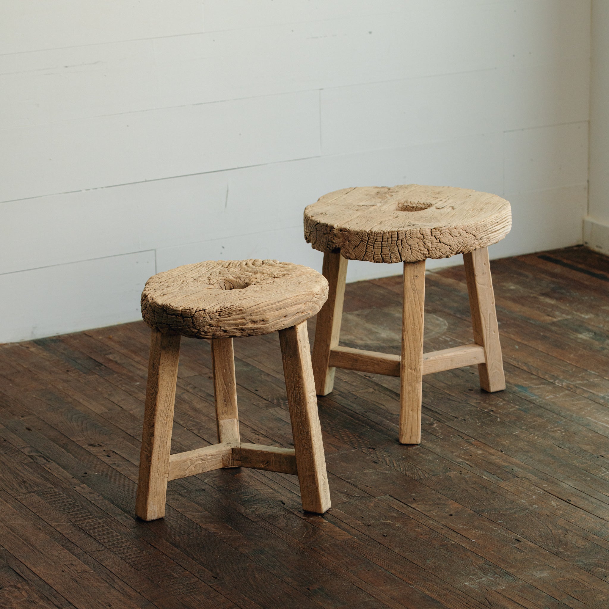 Rustic Round Stool with Opening – Rowan